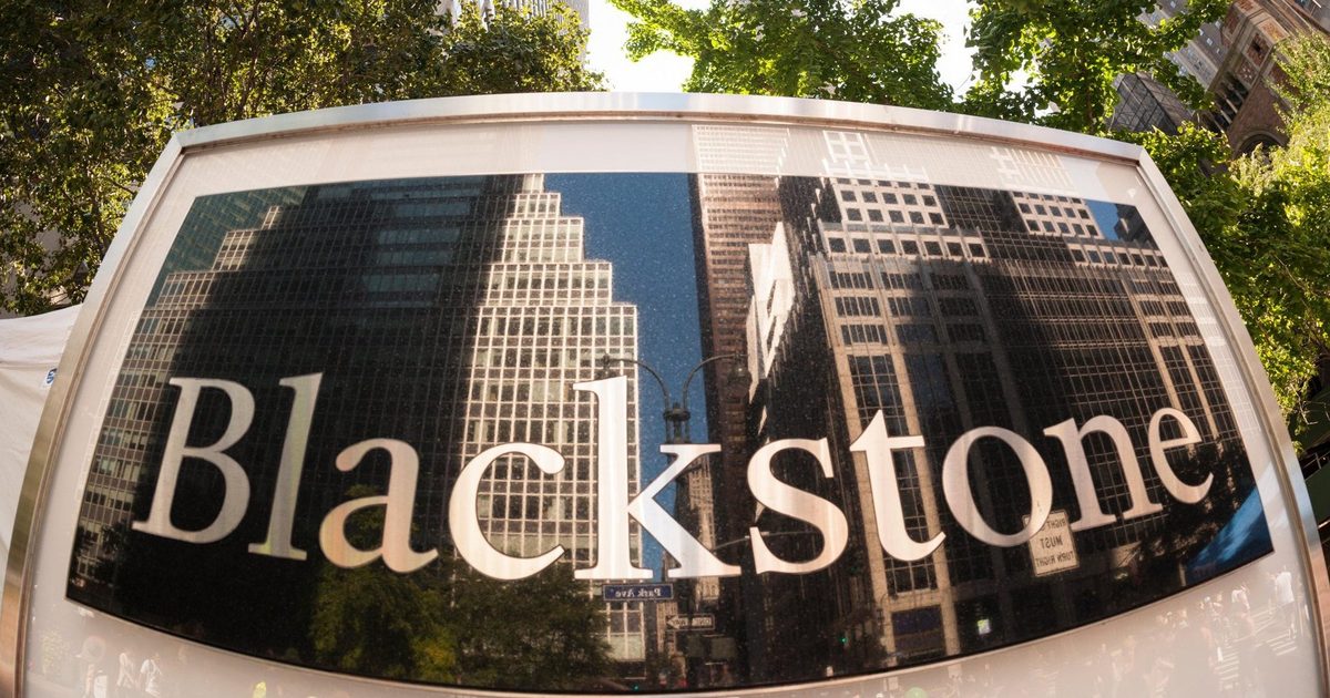 Blackstone sets carbon emissions target - Green Street News
