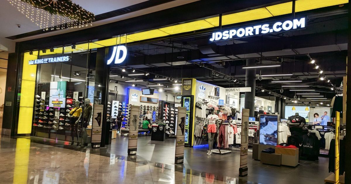 JD Sports withholds rent on 390 UK stores - Green Street News