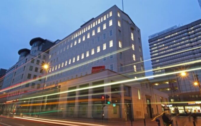 Columbia Threadneedle preps post-COVID office sale - Green Street News