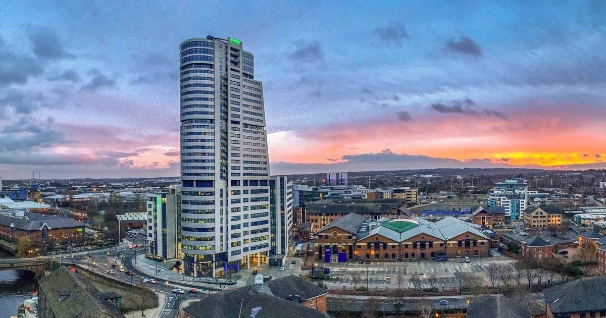 M7 raises £35m in IPSX Bridgewater Place offering - Green Street News