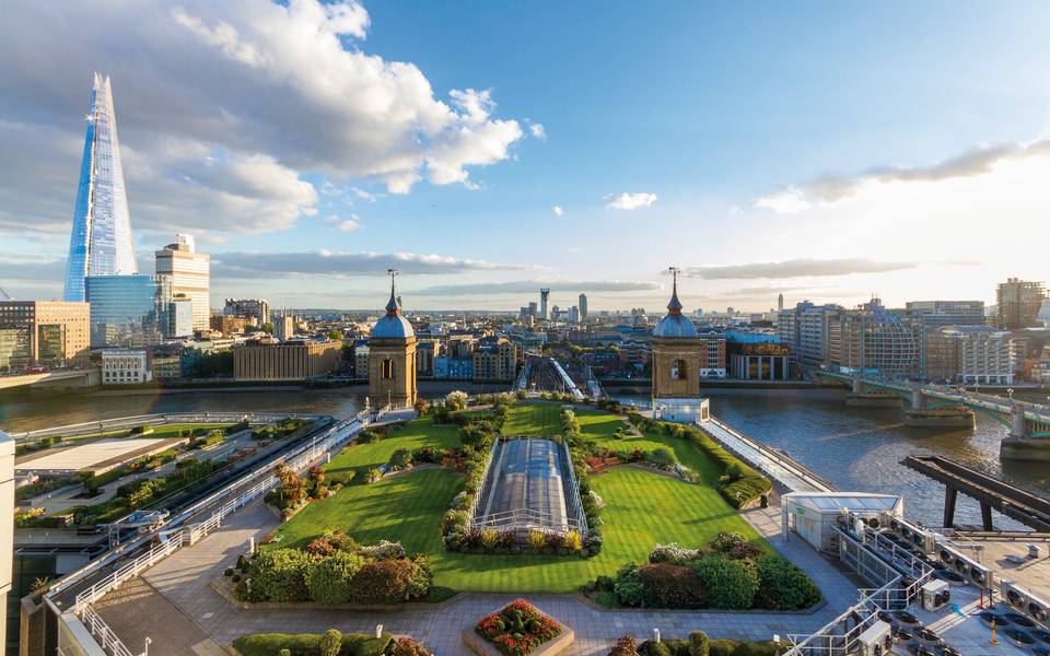 New lender in place at Cannon Bridge House as Koreans take control ...