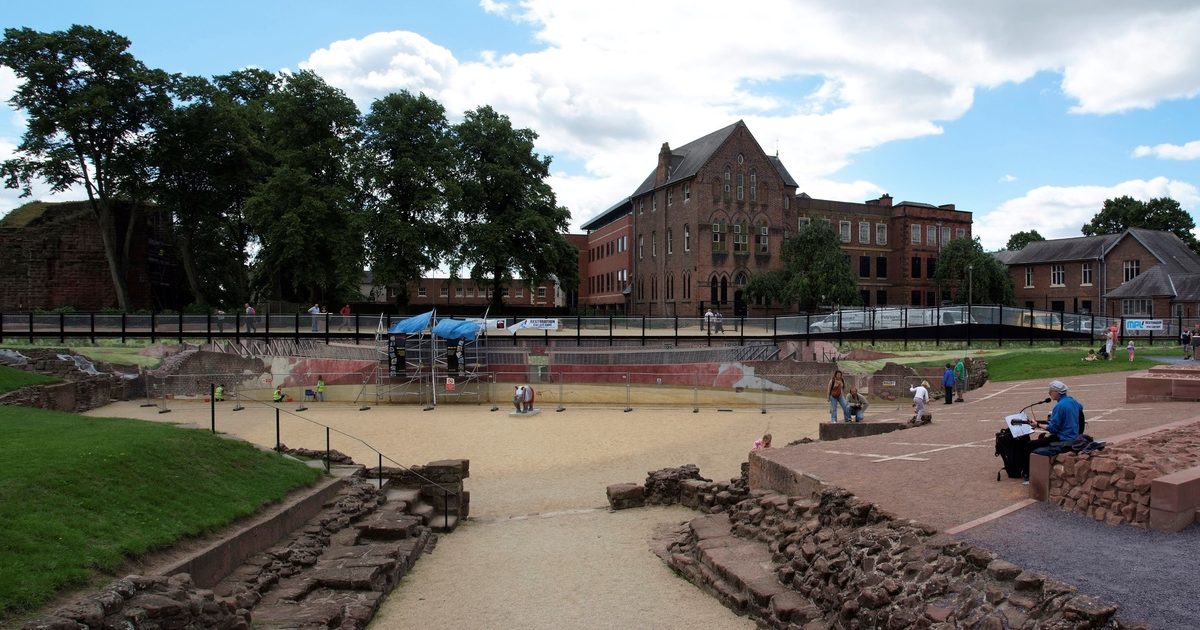 CBRE searches for partner to redevelop Chester's Dee House - Green ...