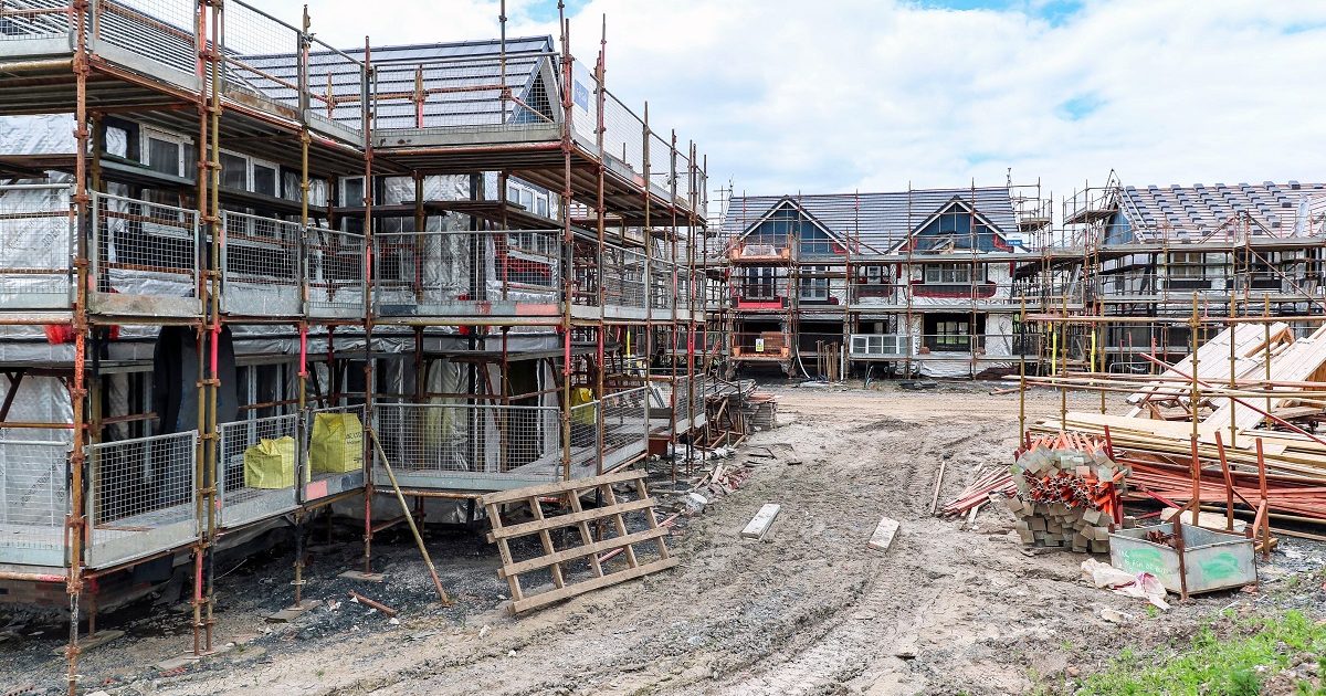 More than 80% of housebuilders report land shortages - Green Street News