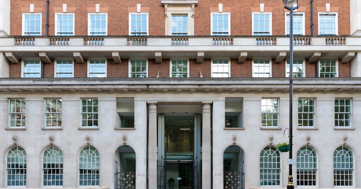 Axa sounds out buyers for £165m Portman Square block - Green Street News