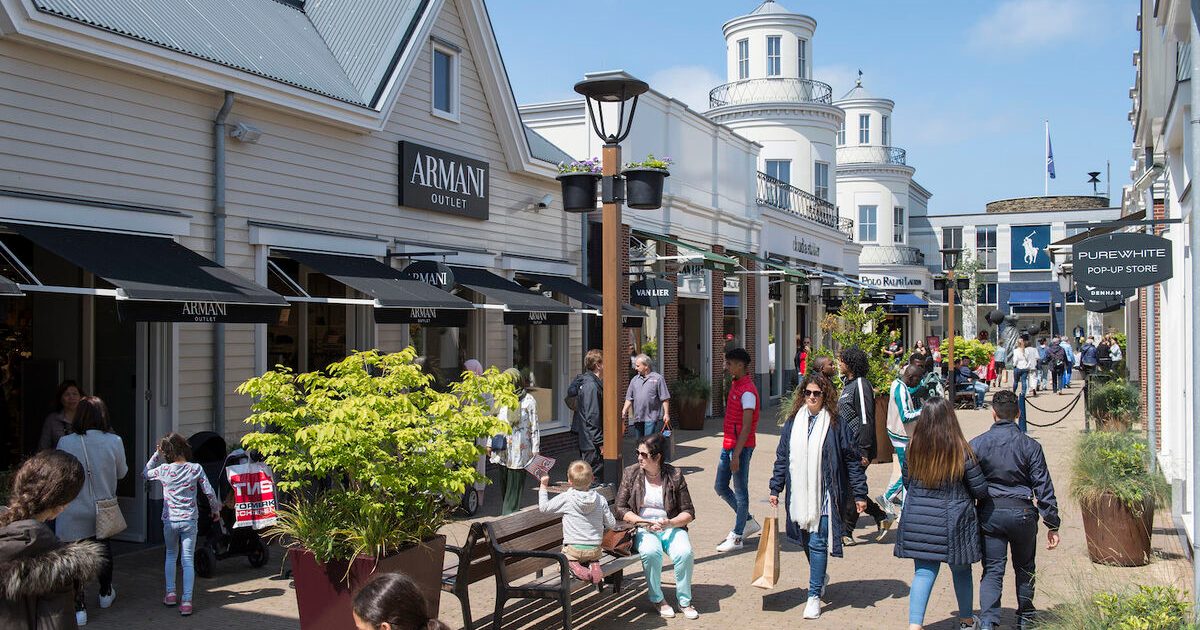 VIA Outlets appoints new investment director - Green Street News