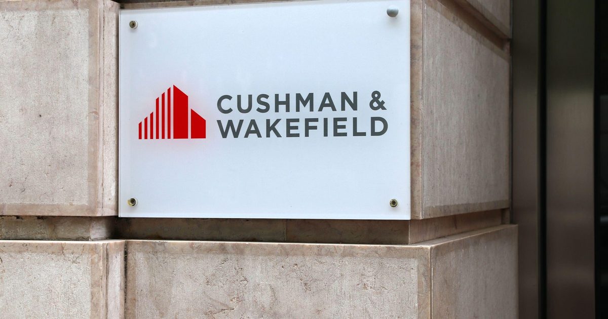 Cushman poaches new head of shopping centres from JLL - Green Street News