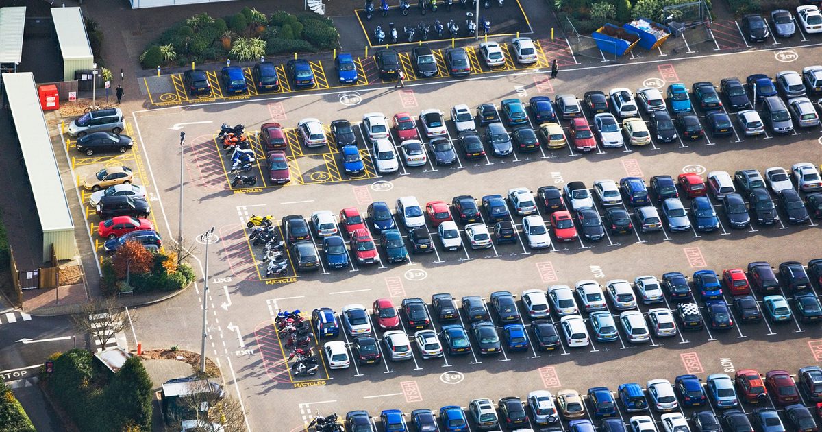 JLL goes into overdrive with new car park team - Green Street News