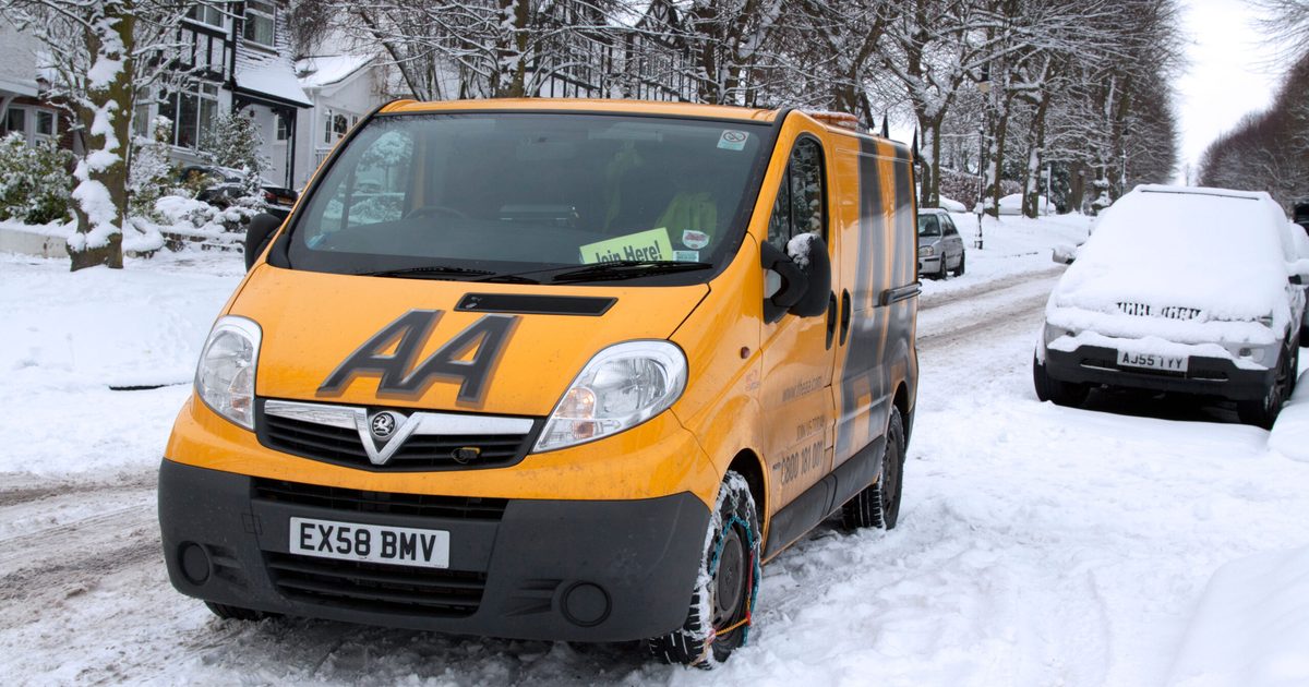 AA revs up pair of office sales - Green Street News