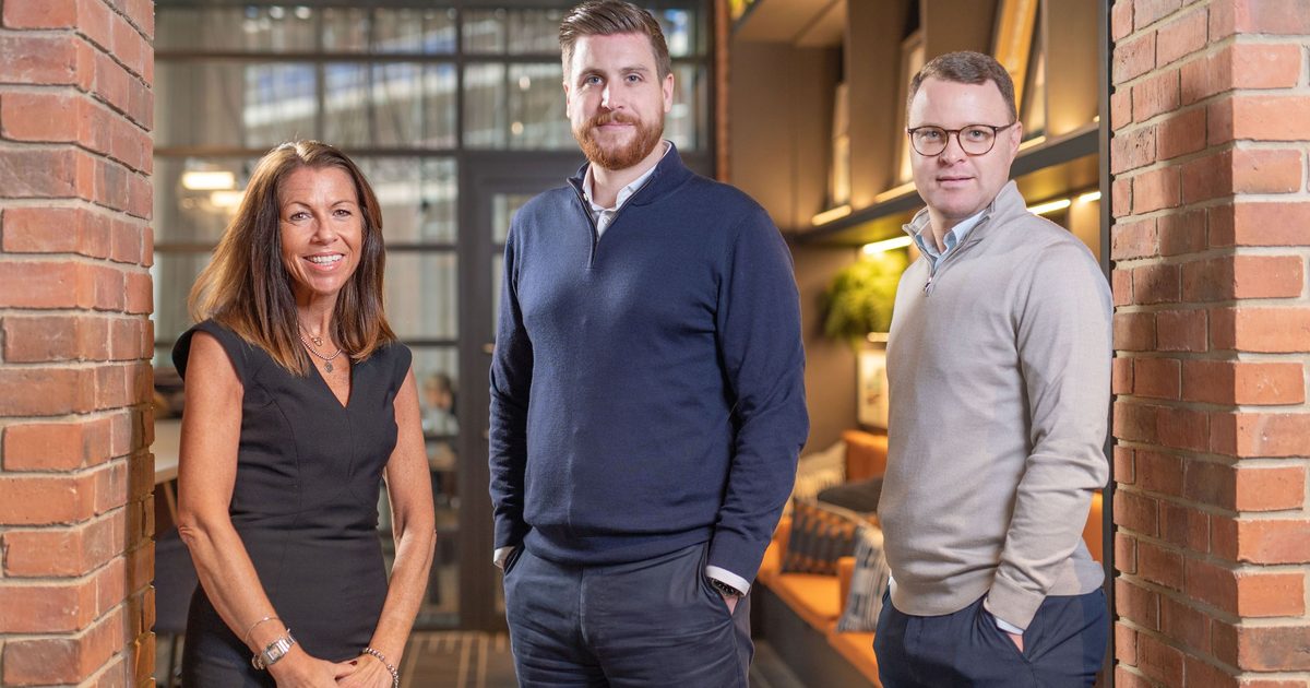 Fox Lloyd Jones names three new directors - Green Street News