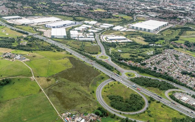 BP Pension Fund sells trio of prime sheds - Green Street News