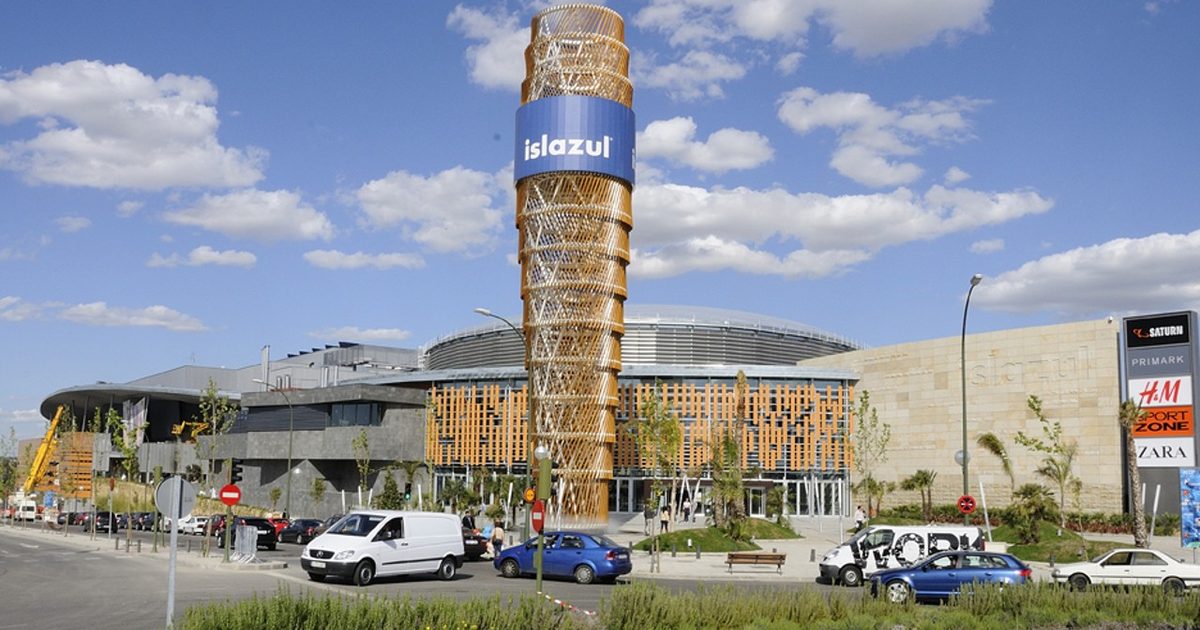 Islazul shopping centre, Calderilla Street, Madrid - Green Street News
