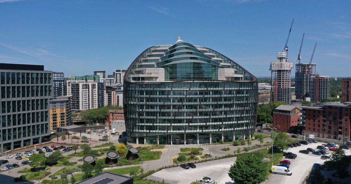 Landmark deal for Manchester's £140m One Angel Square completes - Green ...