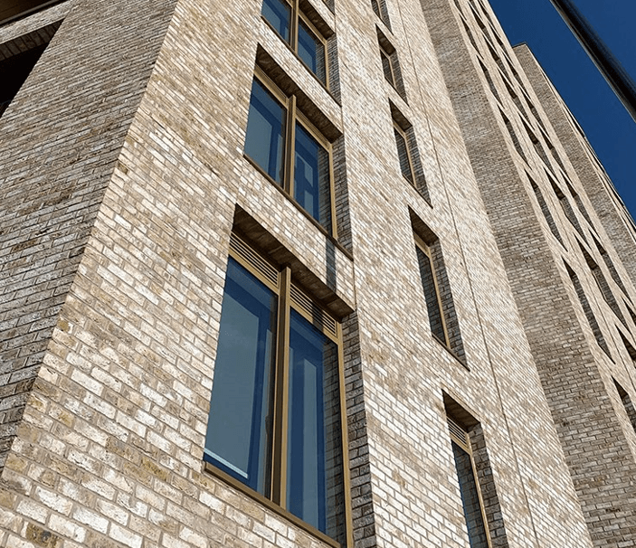 Never gonna give you up? Investor to sell the Astley - Green Street News