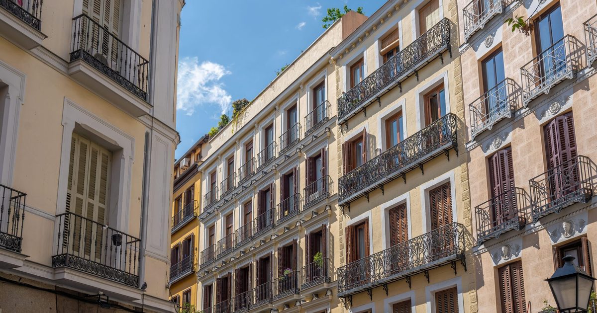 Harrison Street and DeA Capital swoop for Spanish BTR assets - Green Street News