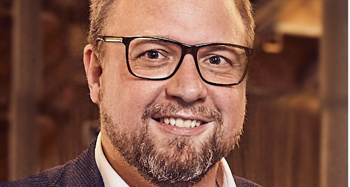 VIA Outlets names operations chief - Green Street News