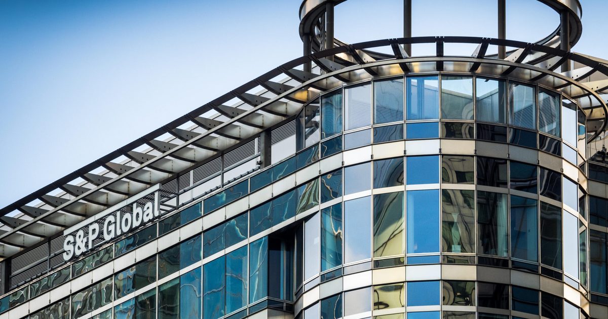 S&P mulls downgrading Brookfield Property Partners to junk status - Green Street News