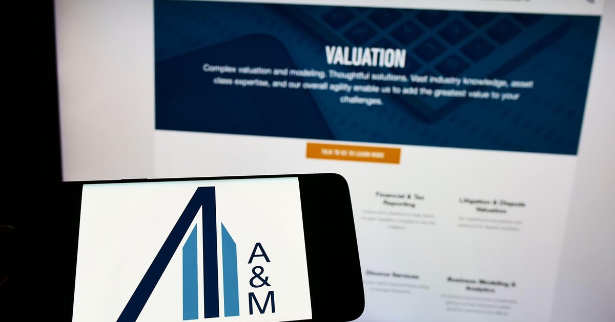 Alvarez & Marsal hires top dealmaker to launch into real estate M&A ...