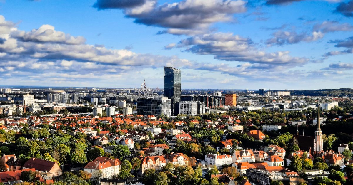 Olivia Star building, Aleja Grunwaldzka 472C, Gdańsk, Poland - Green ...