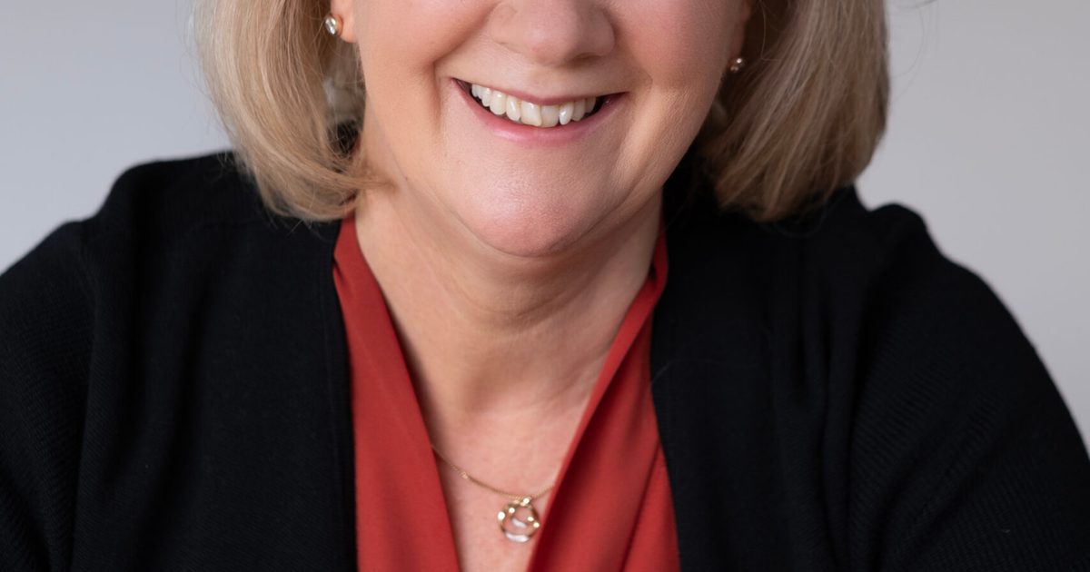 Cushman poaches Knight Frank partner - Green Street News