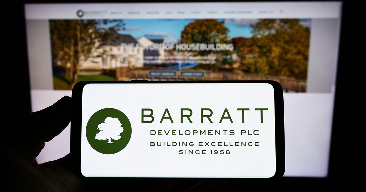 CMA launches investigation into £2.5bn Barratt-Redrow deal - Green ...