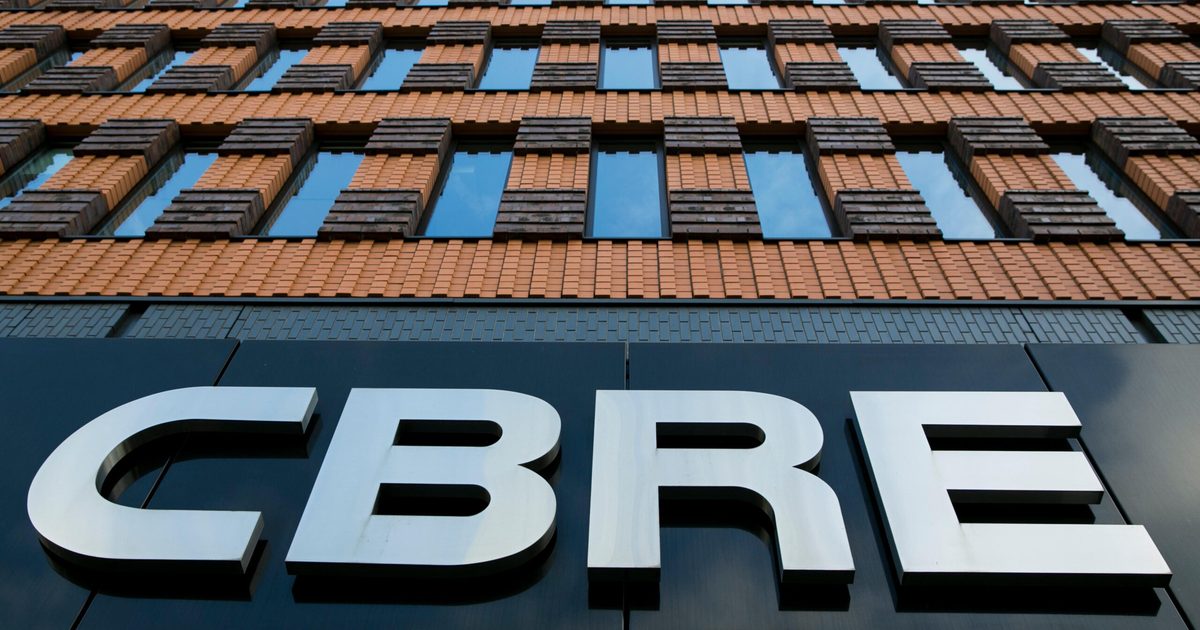 Top retail dealmaker to depart CBRE - Green Street News