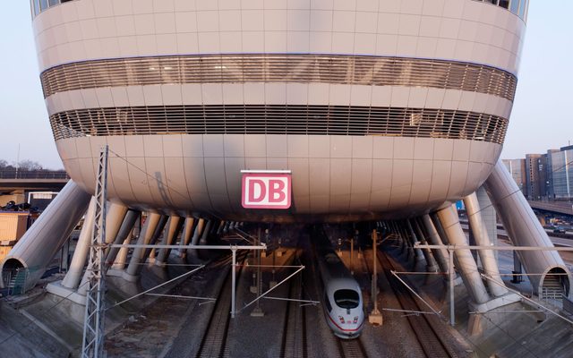 Fraport signs 6,000 sq m office lease for Squaire Frankfurt - Green ...