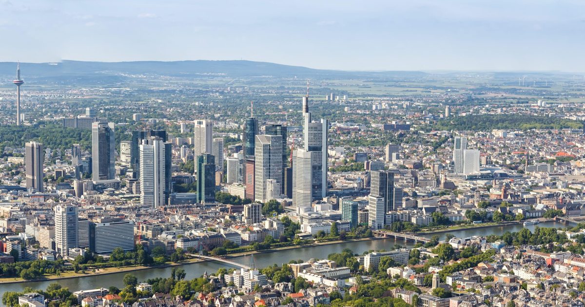 Cushman's German research squad moves to Newmark - Green Street News