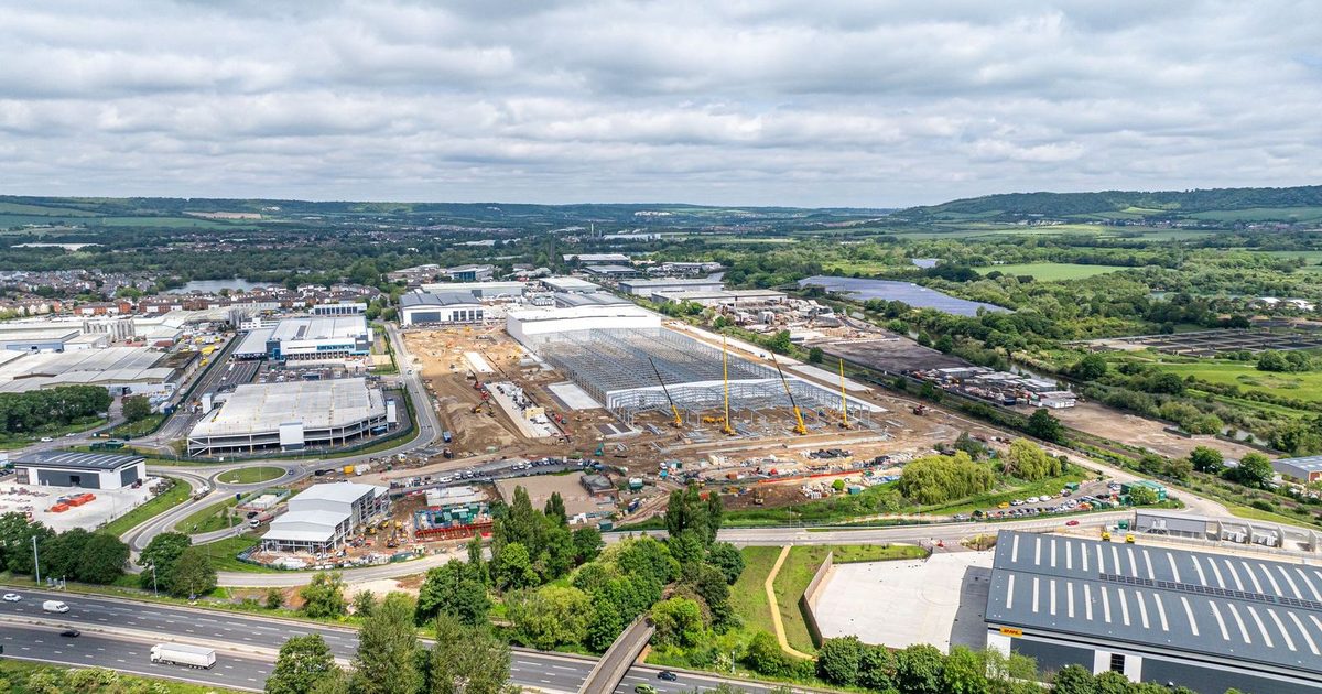 Panattoni secures £625m facility for new wave of speculative ...