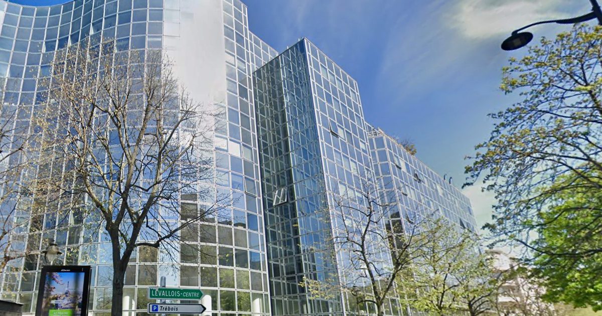 URW closes in on €40m Paris office - Green Street News