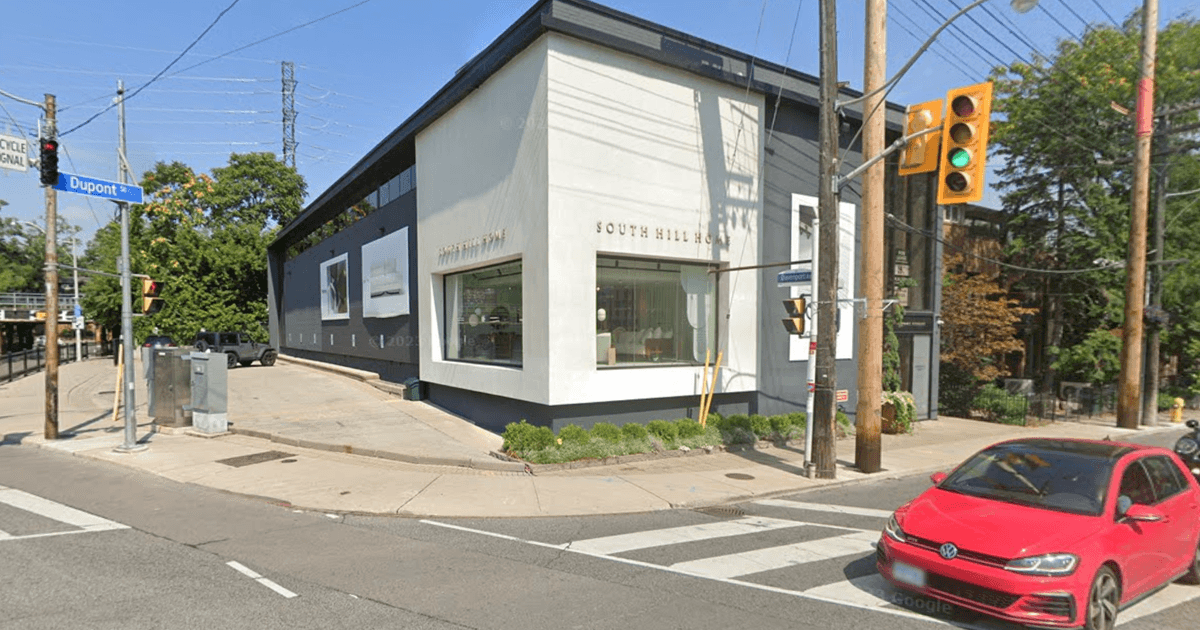 High-visibility Toronto retail space in play - Green Street News