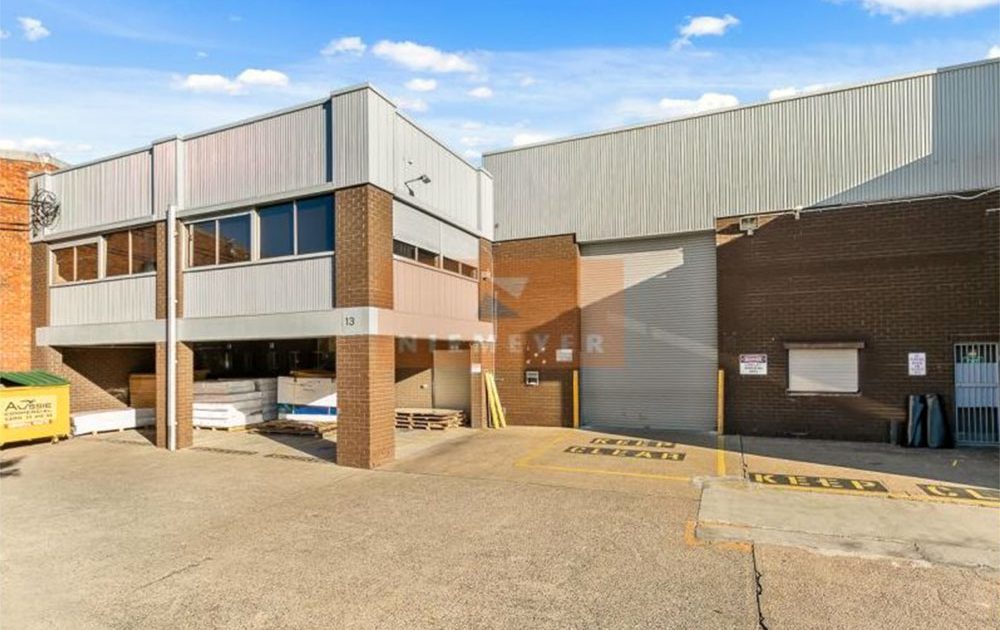 Revesby industrial sells at auction - Green Street News