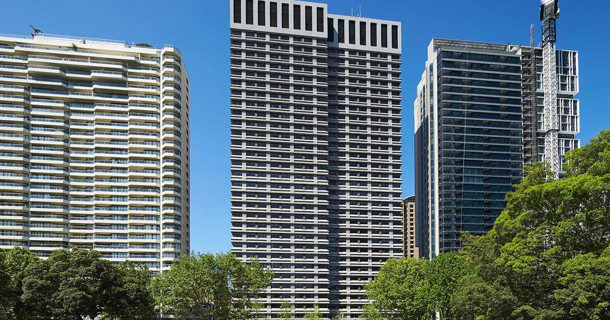 Shimao selling half stake in $800m tower - Green Street News