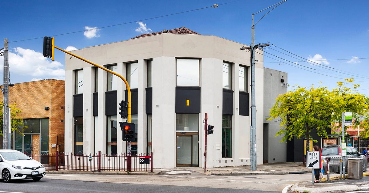 Owner-occupier banks on own future - Green Street News