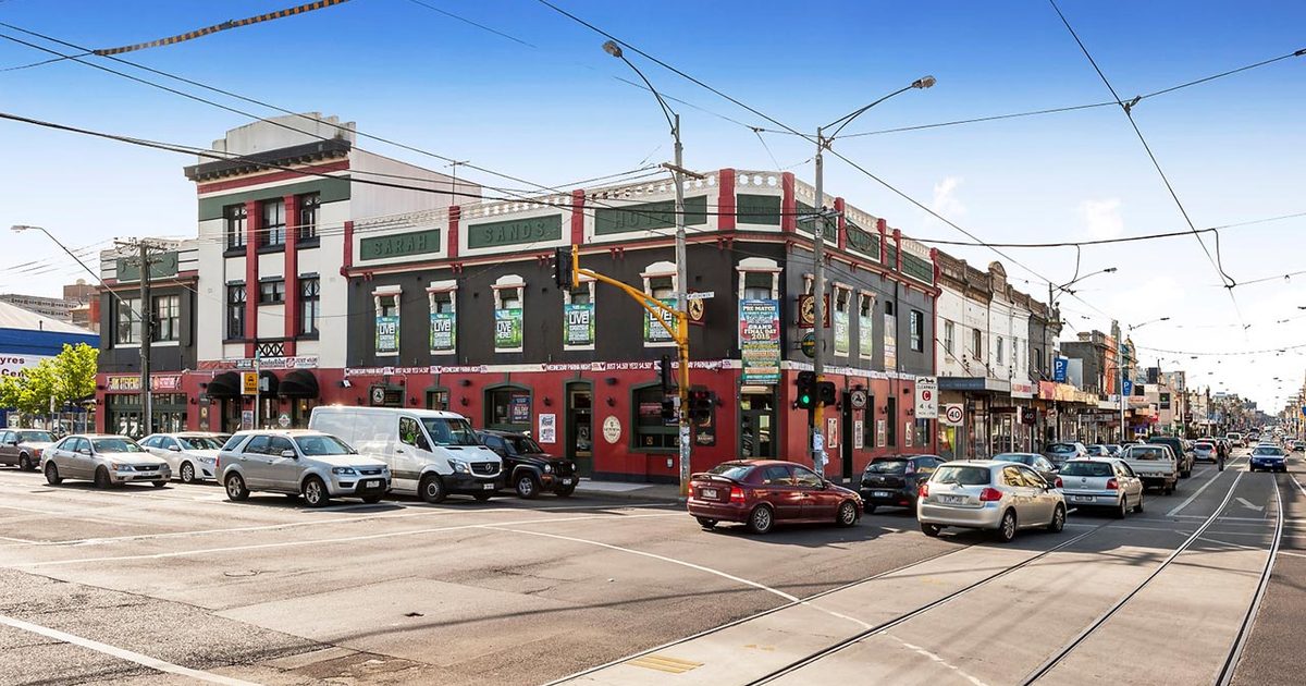 Brunswick pub changes hands after 18 years - Green Street News