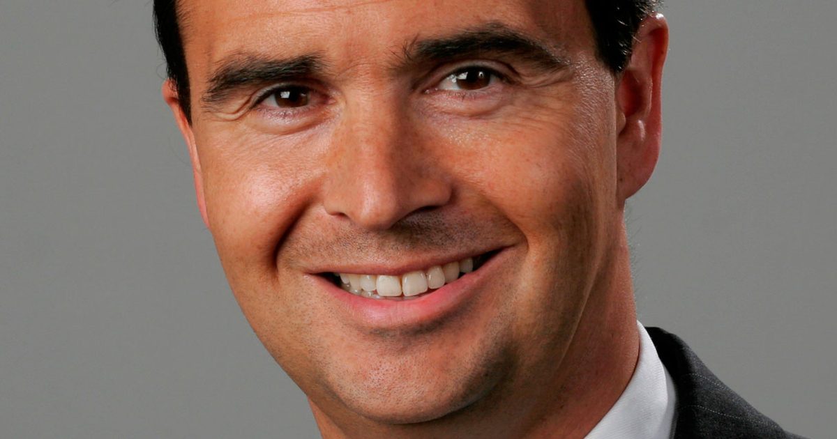 Christian Ulbrich appointed new JLL CEO - Green Street News