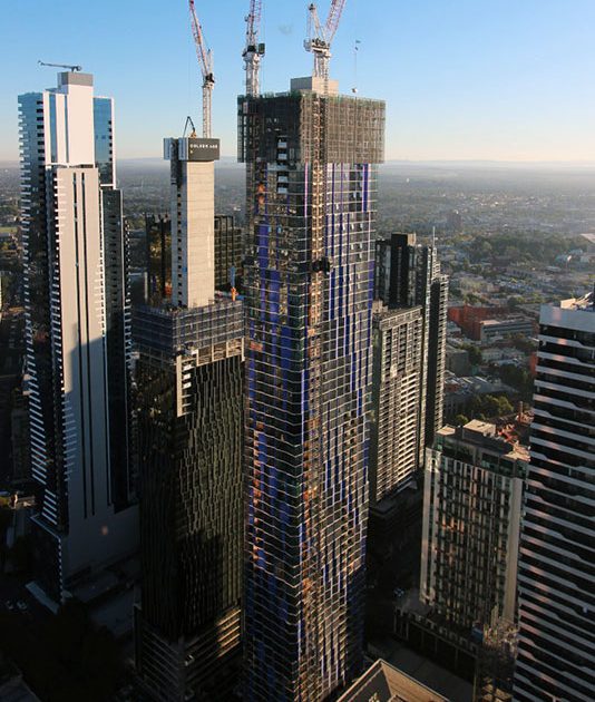 Multiplex tops out Hengyi’s 70-storey tower - Green Street News