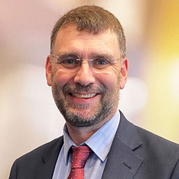 Savills ends hunt for state director - Green Street News