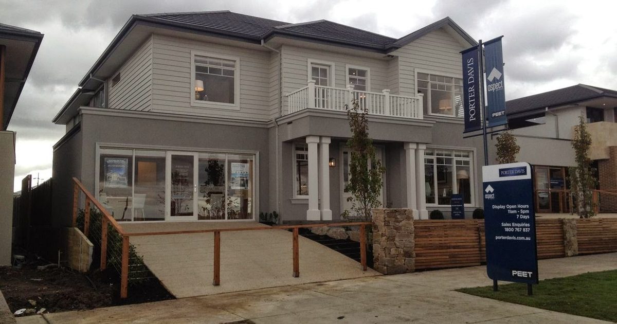 Small businesses hurting from Porter Davis collapse - Green Street News