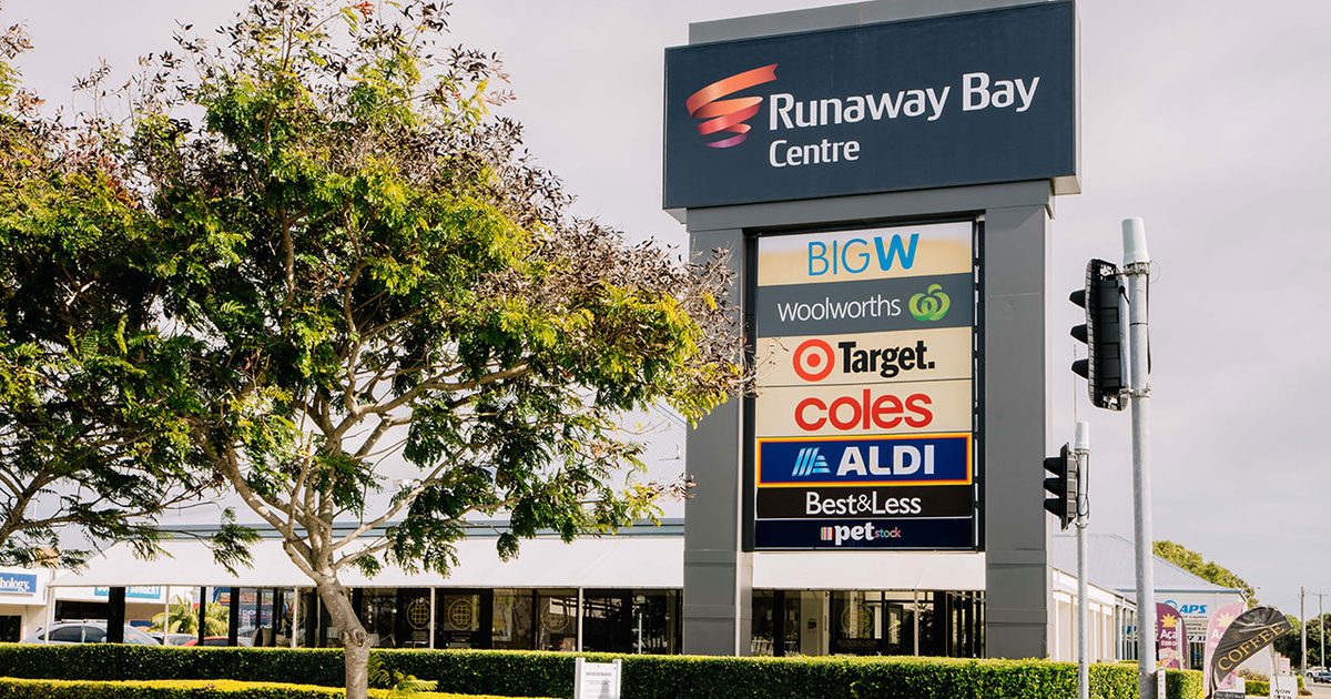 Vicinity joins pre-Christmas retail rush with Runaway sale - Green ...