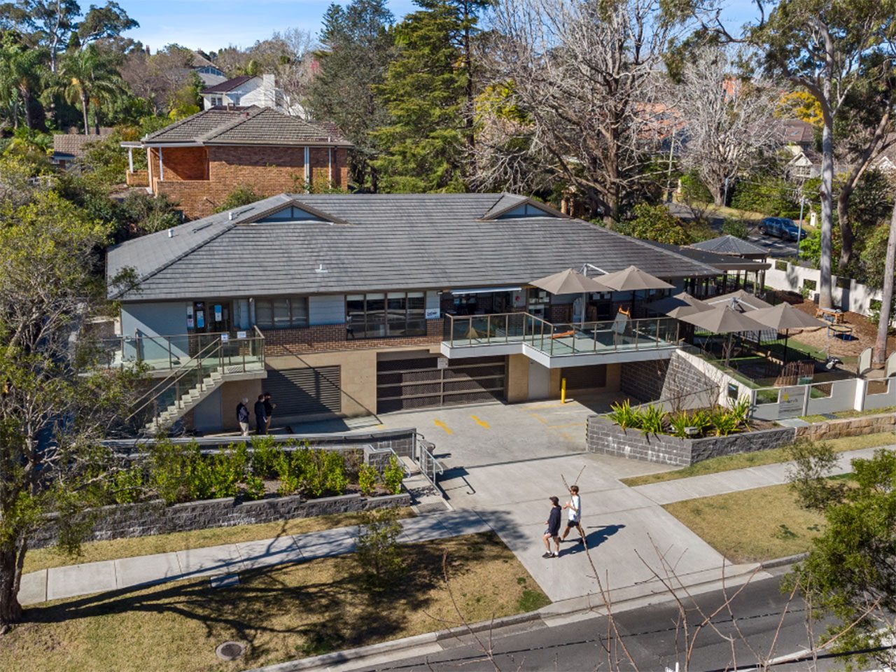 Investors defy declining property confidence - Green Street News
