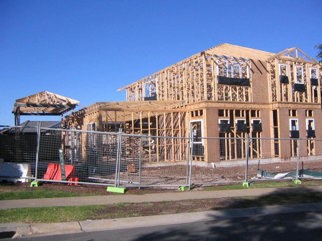Building approvals rise again - Green Street News