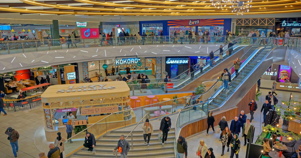 Investors explore options for stake in £470m Manchester mall - Green ...