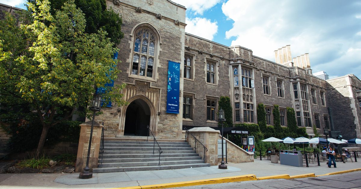U of T acquires Toronto office building - Green Street News