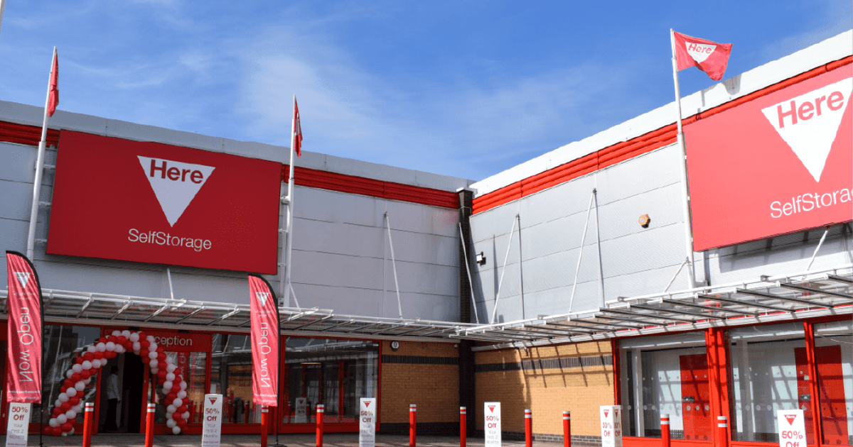 Harrison Street makes £150m self-storage UK debut - Green Street News