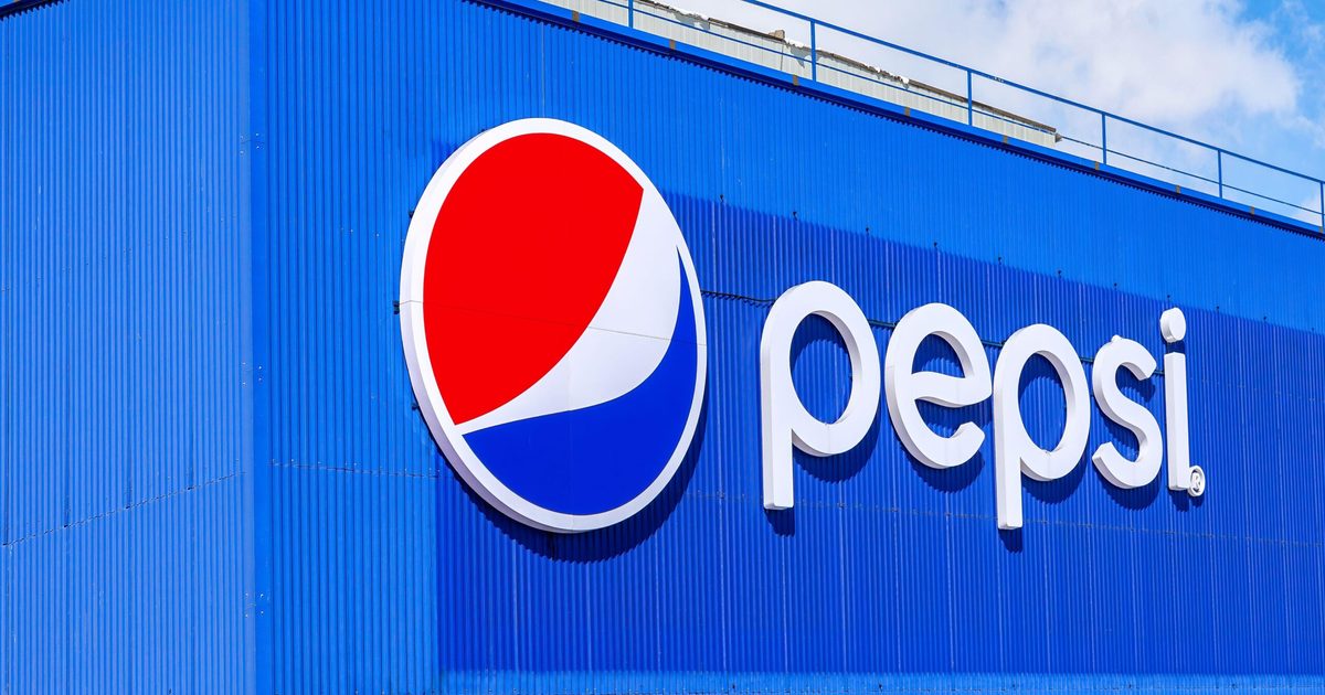 Pepsi pops the top on three Ontario bottling plants - Green Street News