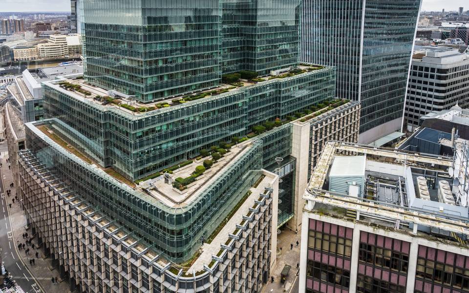 BlackRock begins search for 300,000 sq ft London HQ - Green Street News