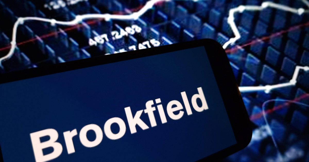 Brookfield shops 1.8m sq ft Sun Belt industrial package - Green Street News