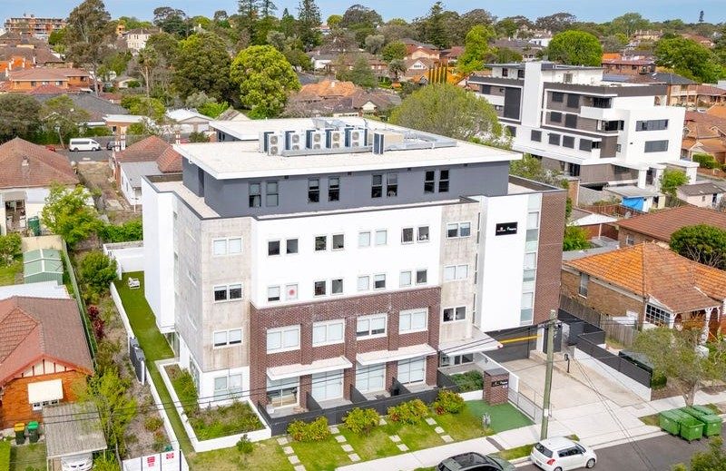 Australia's largest co-living property back in play - Green Street News