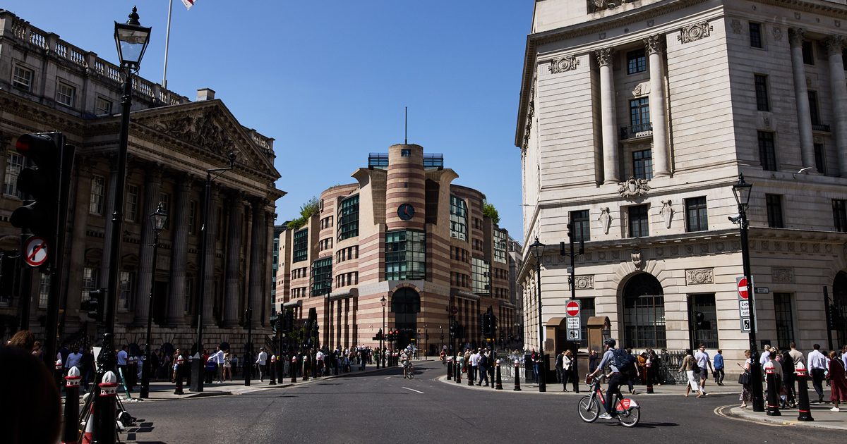 Plans to modernise London's No. 1 Poultry building lodged - Green ...