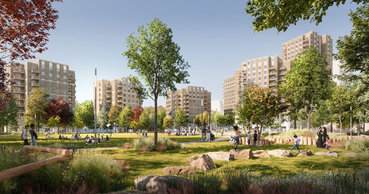 The Hill Group locks in £300m refinancing - Green Street News